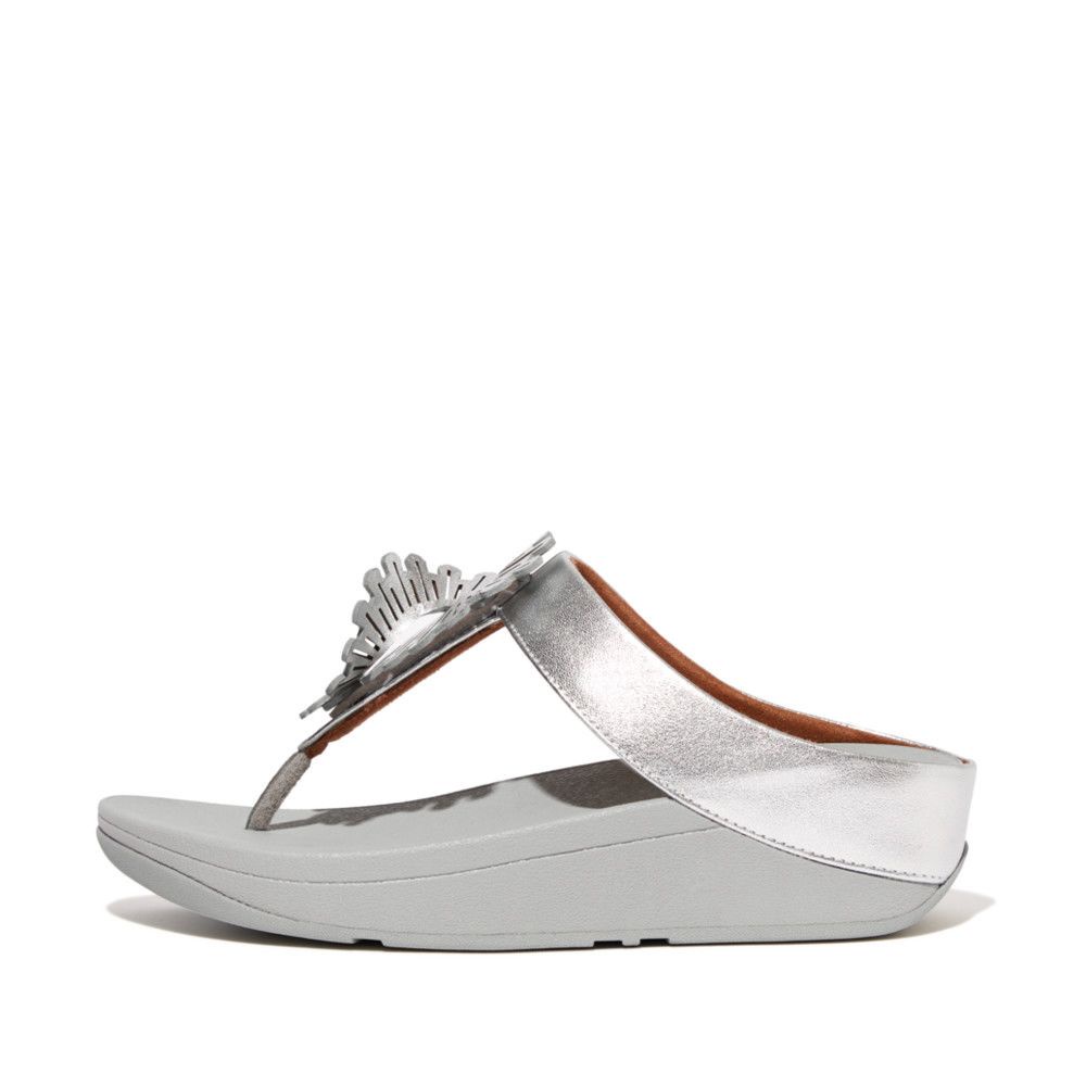 FITFLOP FINO รองเท้าแตะแบบหูหนีบผู้หญิง รุ่น EO4-011 สี Silver ...