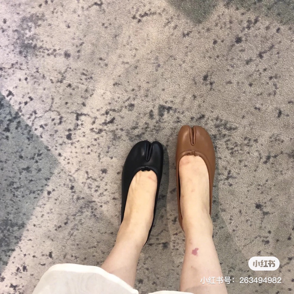 คุณภาพเพดาน Mm6 tabi รองเท้าลําลอง ส้นแบน เข้ากับทุกการแต่งกาย สําหรับ ...