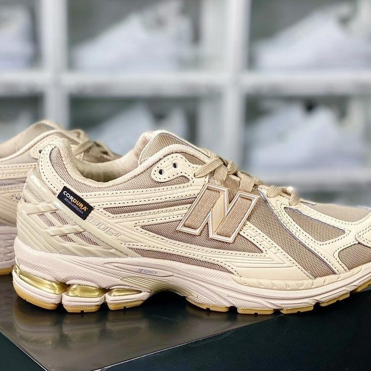 Tagi ลดล้างสต็อก New Balance NB 1906R Cordura Desert Tan รองเท้าผ้าใบ ...