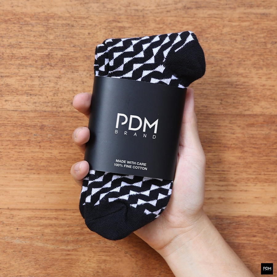 PDM ถุงเท้า POP SOCKS ลาย Stride สำหรับผู้ชายสำหรับผู้หญิง ( 1แพ๊ค2 คู่ สีขาวและสีดำ) - pdmbrand ...