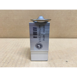 วาวล์แรงดันตู้แอร์หลัง สำหรับรถยนต์โตโยต้า ALPHARD ปี 10-15 88515-28200 ...