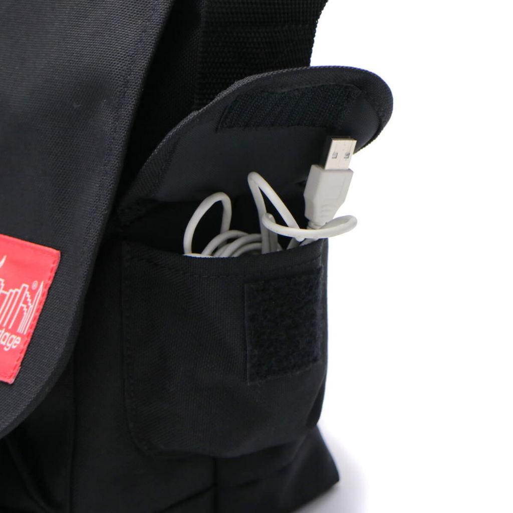 Manhattan Portage RED LABEL Nylon Messenger Bag JR MD - Black (1606-JR ...