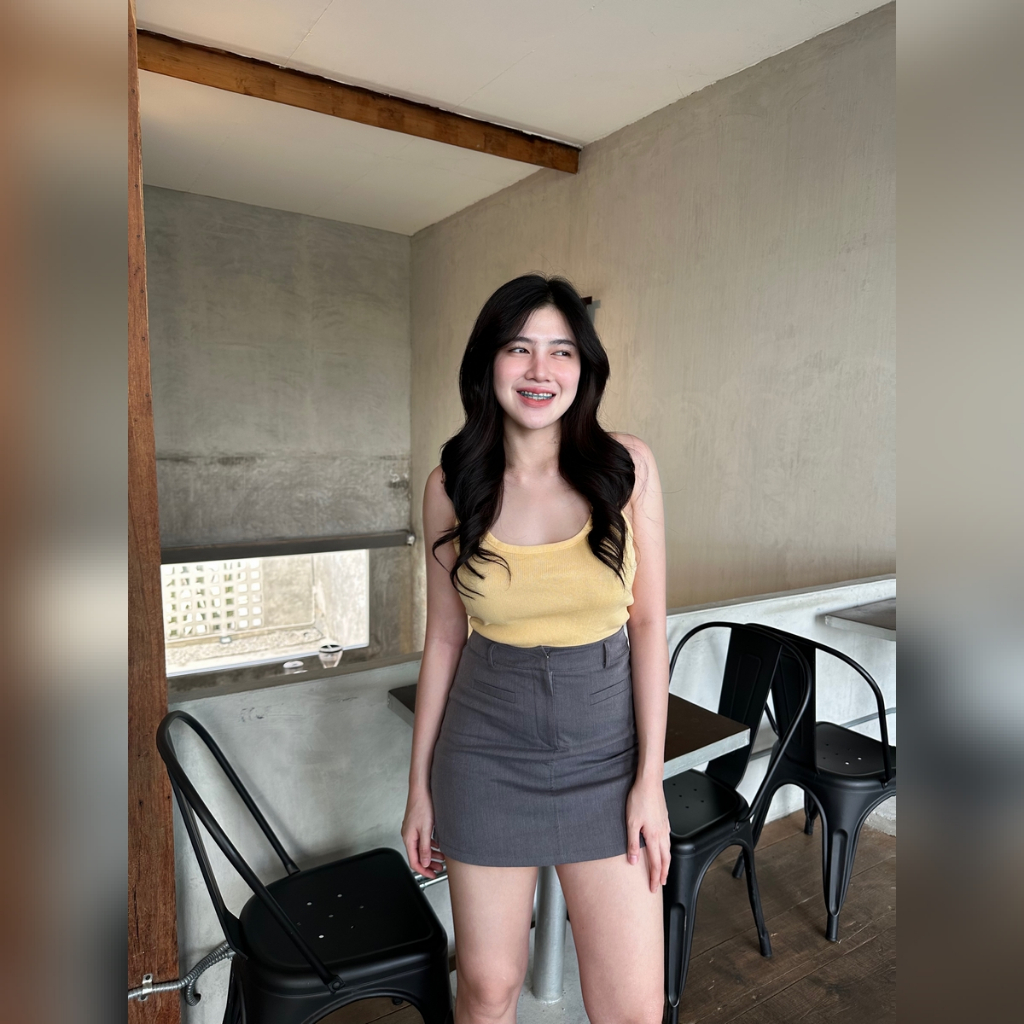 SpinnyHouse เสื้อสายเดี่ยวไหมพรม ช่วงสายมีแต่งโซ่คล้อง ใส่งานทางการก้ได้ค่า ผ้าหนายืดเยอะ รุ่น ...