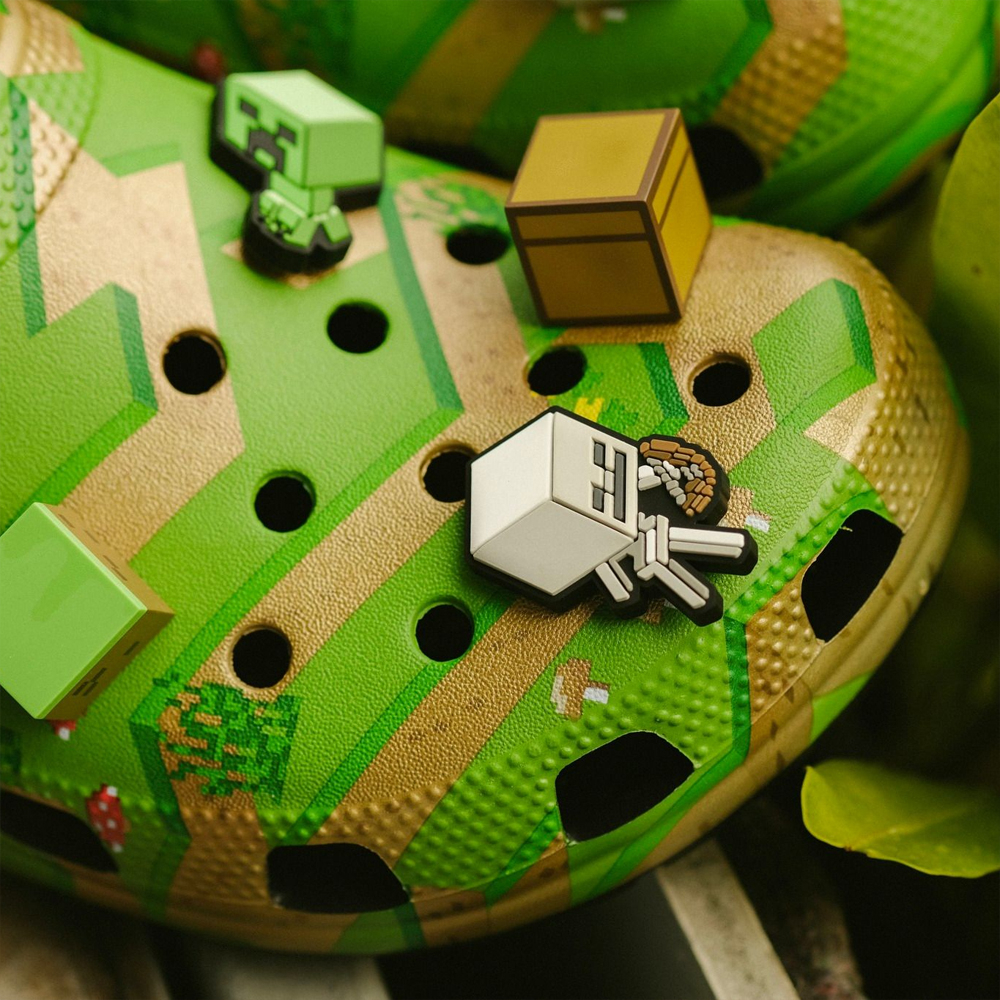 Crocs ครอคส์ รองเท้าแตะ รองเท้าแบบสวม คอลแลป เกมมายคราฟ UX Minecraft ...