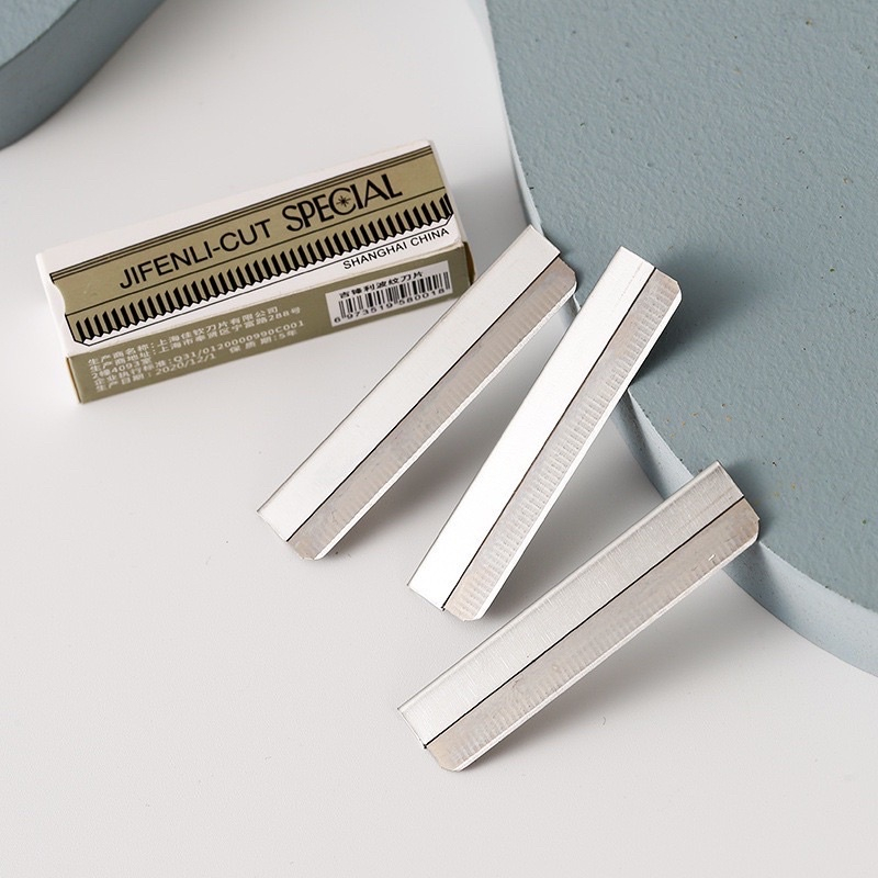 ใบมีดกันคิ้ว SPACITY สแตนเลสแท้ 1 กล่อง มี 10 ใบ - theskybeauty - ThaiPick