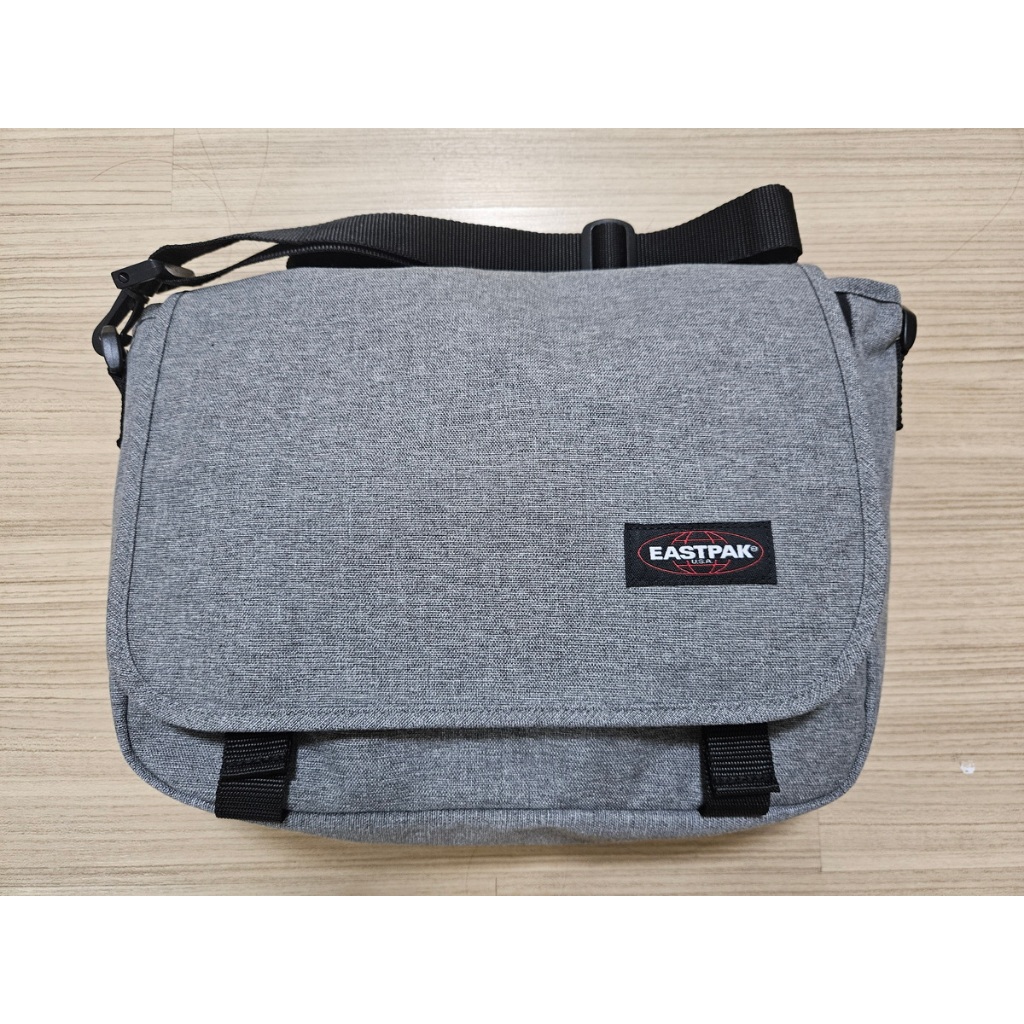 eastpak มือสอง ถูกที่สุด พร้อมโปรโมชั่น ต.ค. 2025 | BigGoเช็คราคาง่ายๆ