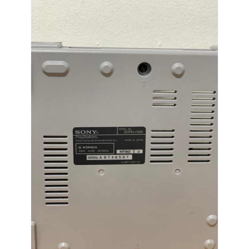 ps1 (Fat) มือสอง เครื่องญี่ปุ่น 110v เสียบสเตปดาวน์ทุกครั้งก่อนเล่นครับ รุ่น SCPH-7000 ...