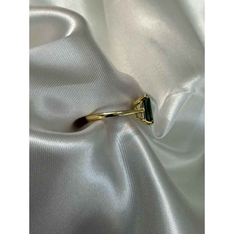 แหวน Tourmaline green Emerald cut 4 กะรัต S925 Gold 14K สไตล์คลาสสิค - medusa.jewelry - ThaiPick