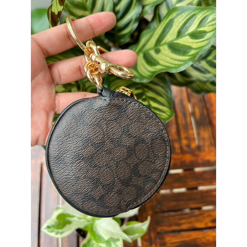Coach Coin Pouch ถูกที่สุด พร้อมโปรโมชั่น มิ.ย. 2025 | BigGoเช็คราคาง่ายๆ