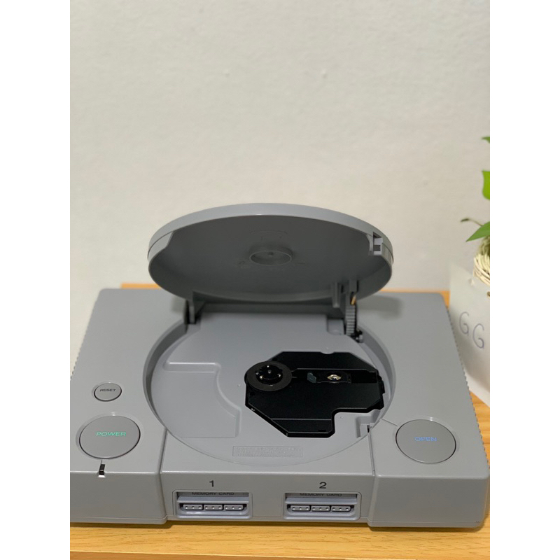 ps1 (Fat) มือสอง เครื่องญี่ปุ่น 110v เสียบสเตปดาวน์ทุกครั้งก่อนเล่นครับ รุ่น SCPH-7000 ...