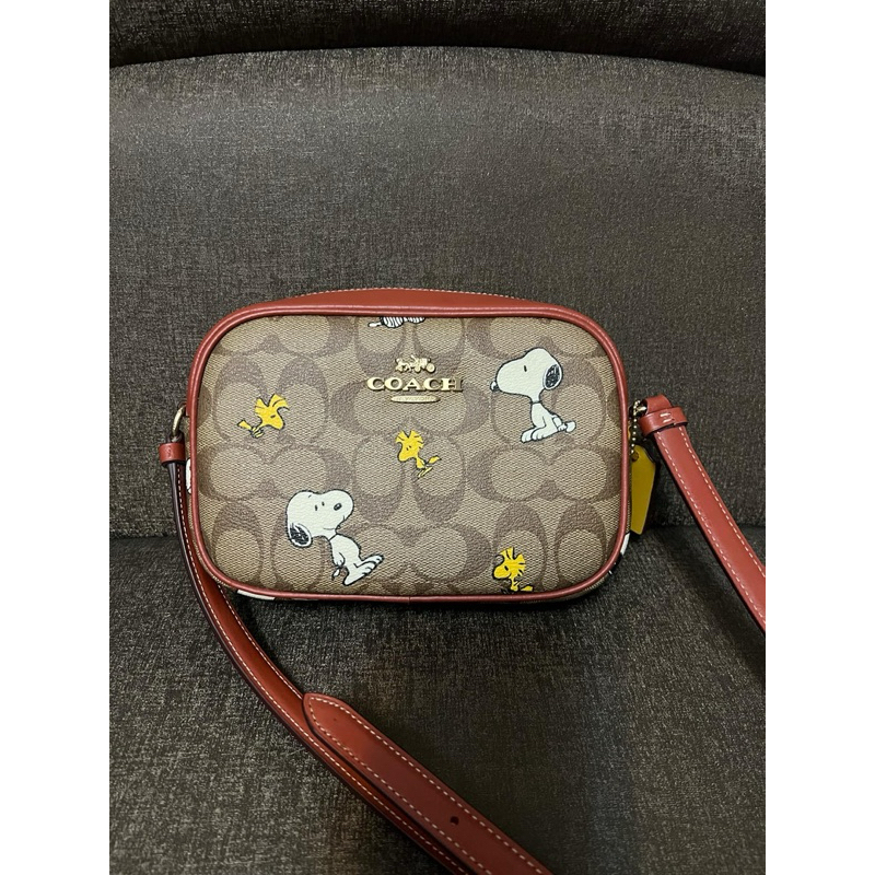 coach snoopy แท้ ถูกที่สุด พร้อมโปรโมชั่น ก.พ. 2025 | BigGoเช็คราคาง่ายๆ